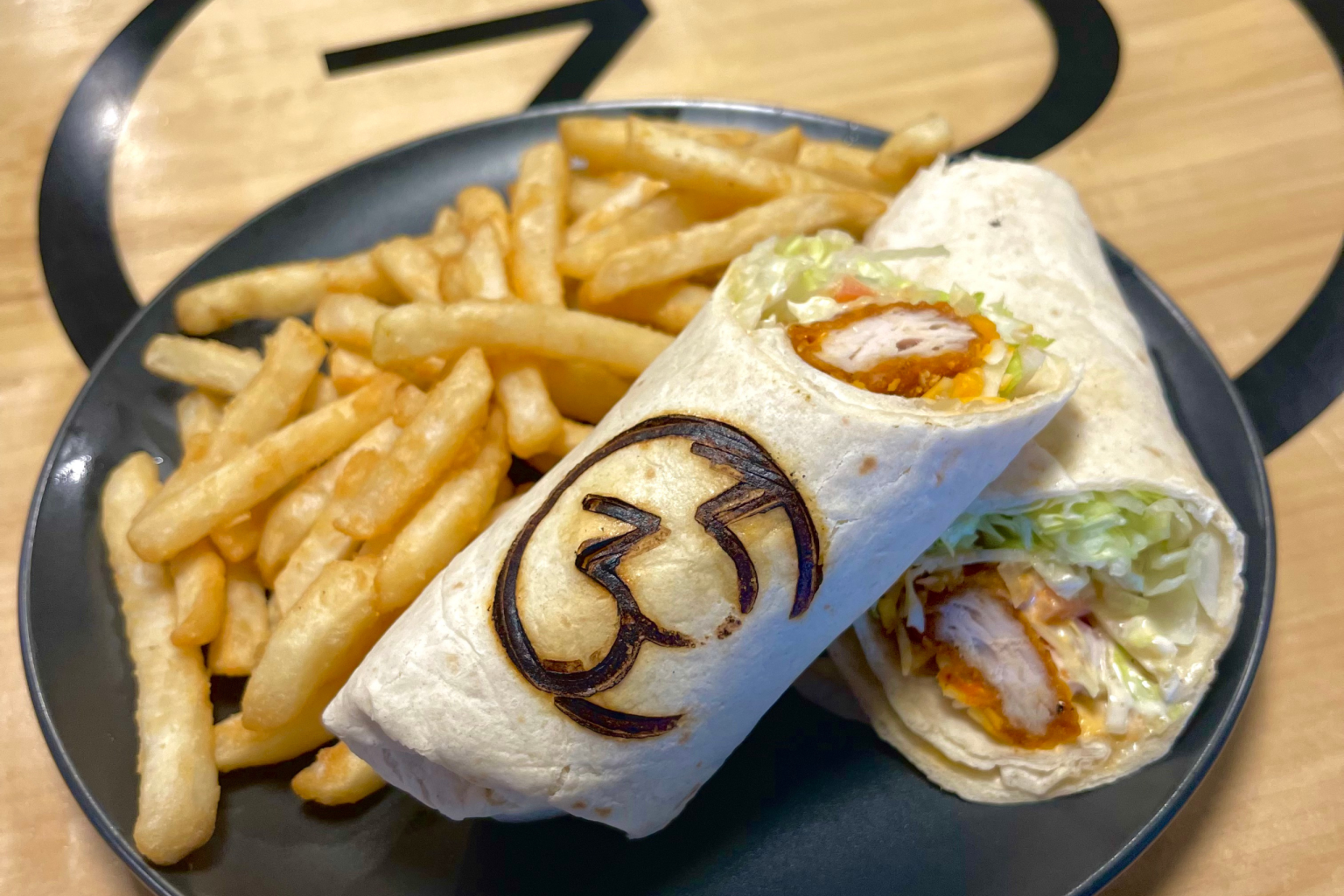 Capitol + Lounge Thirty Three | Restaurant & Events